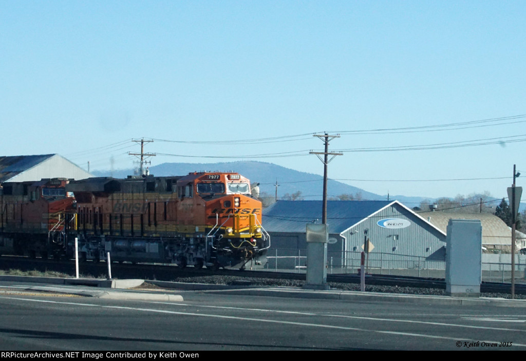 BNSF 7977
